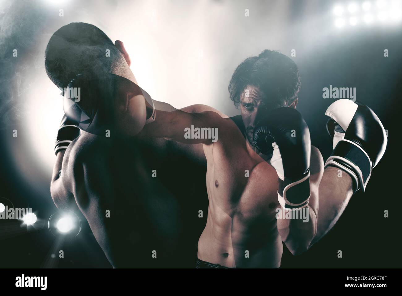 Boxer in boxe competition hi-res stock photography and images - Alamy