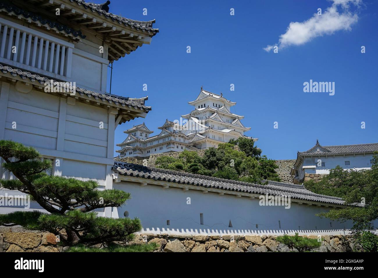 Architecture of Himeji Castle, Japan. The castle was built in 14th ...