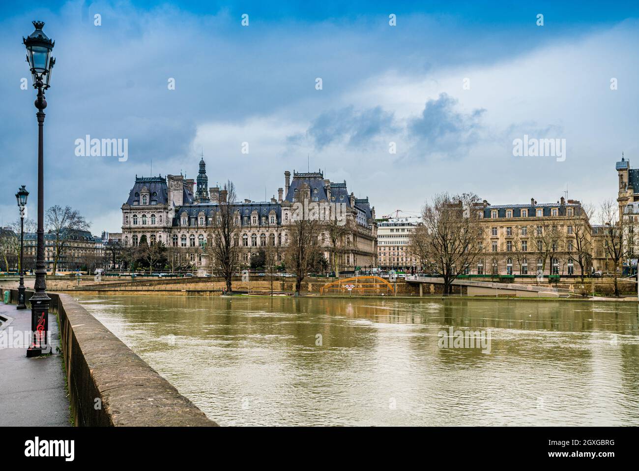 Street view in the historical centre of Paris, France Stock Photo - Alamy