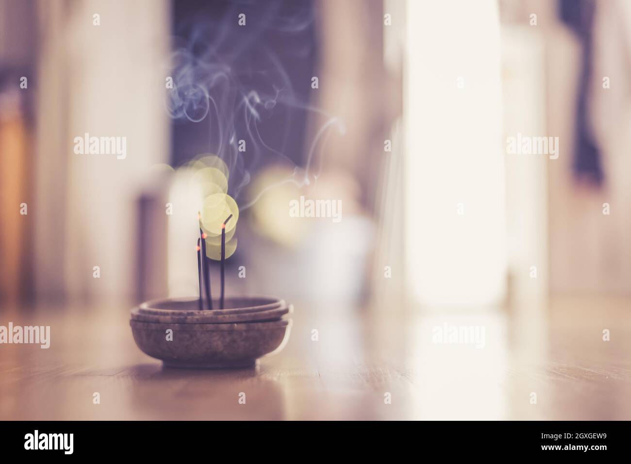 Smell smelling incense hi-res stock photography and images - Alamy