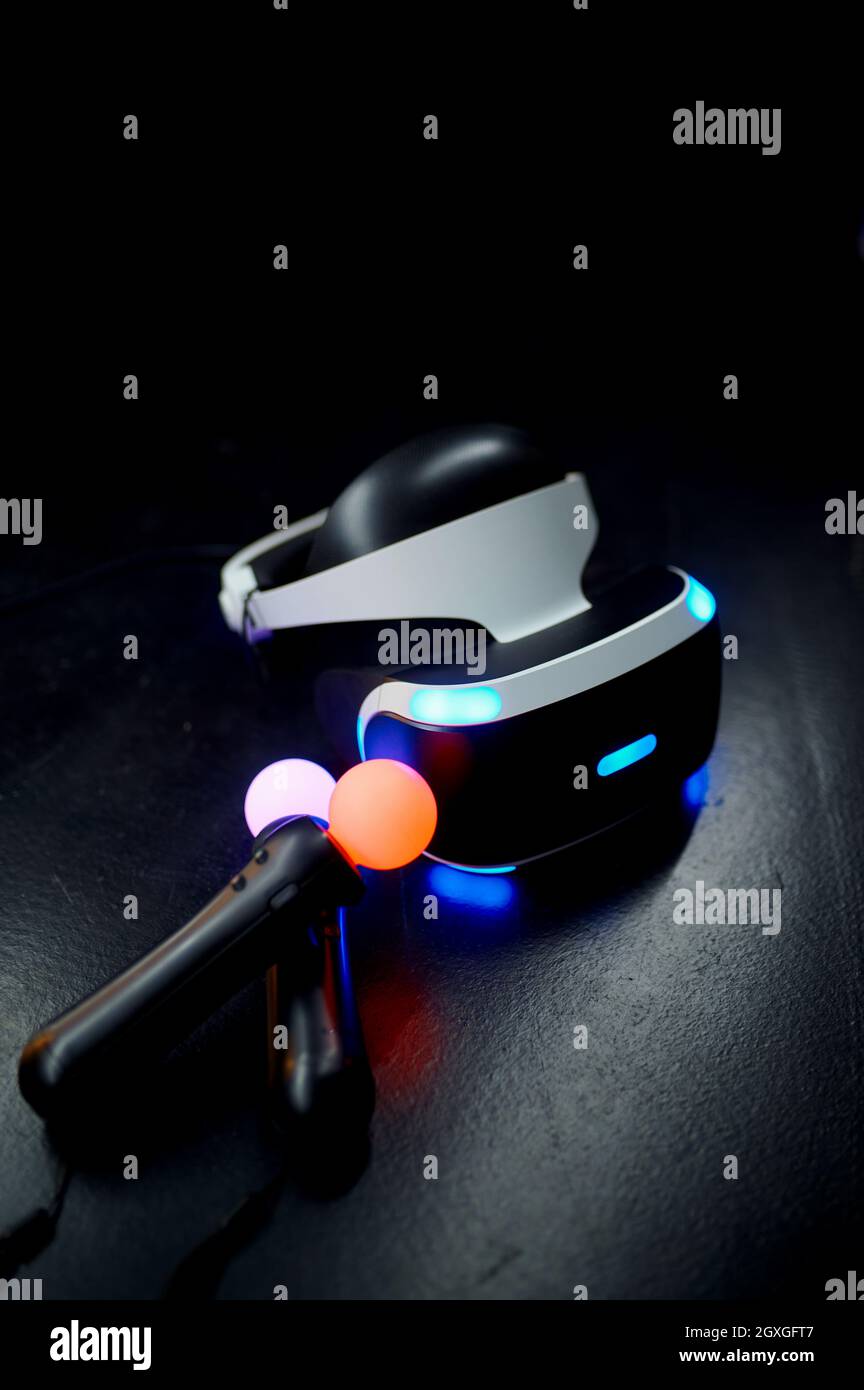 Gyroscope sensor hi-res stock photography and images - Alamy