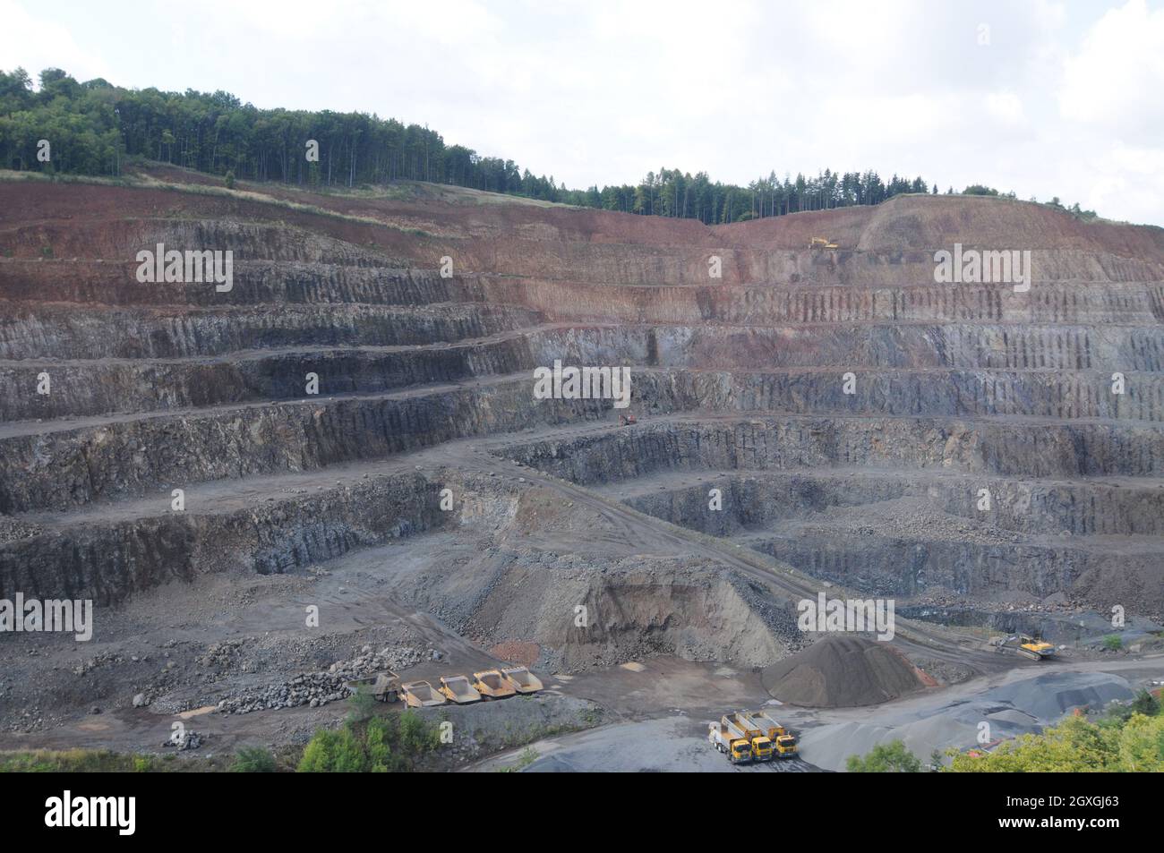 Resource extraction hi-res stock photography and images - Alamy