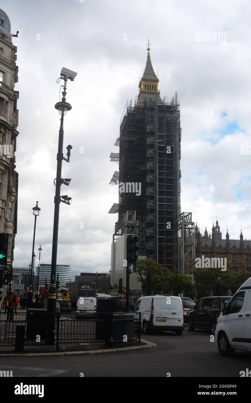 The restoration of Big Ben is revealed all the way to the top. 5 ...