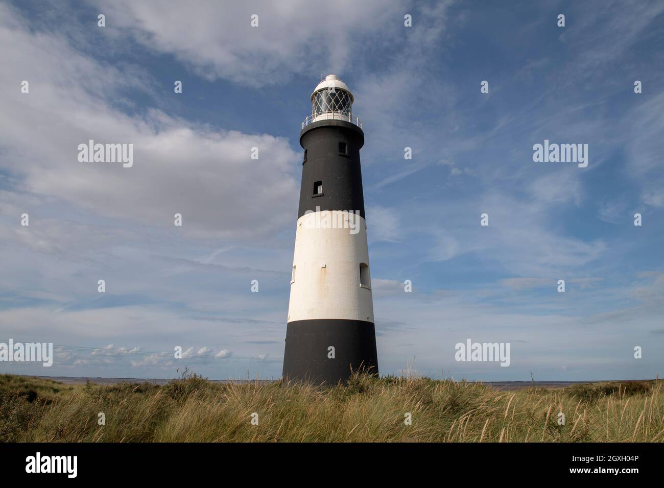 Spurn Point Lighthouse on Spurn National Nature Reserve In East ...