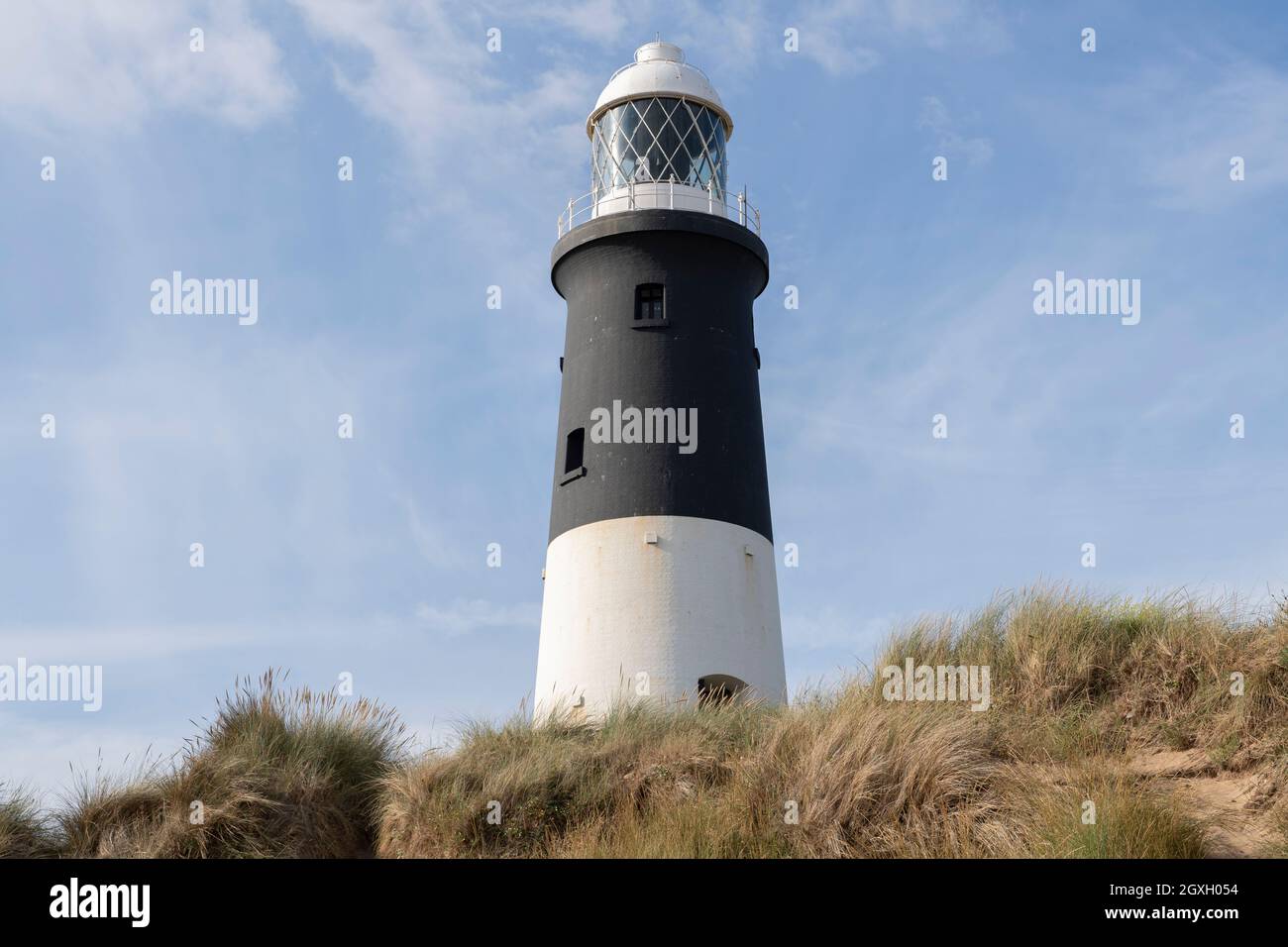 Spurn Point Lighthouse on Spurn National Nature Reserve In East ...