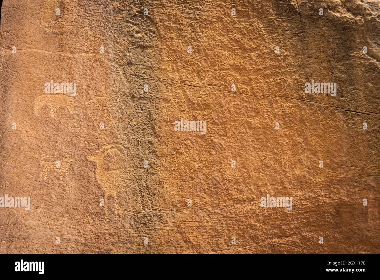 Ancient pictographs rock cave paintings hi-res stock photography and ...