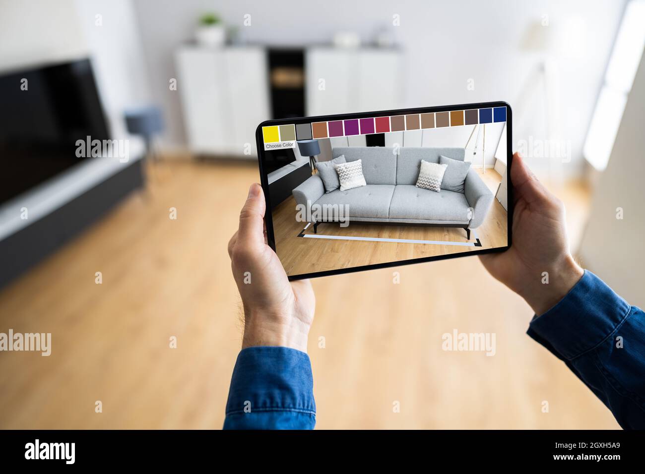 Virtual Real Estate Open House Property Tour Stock Photo - Alamy