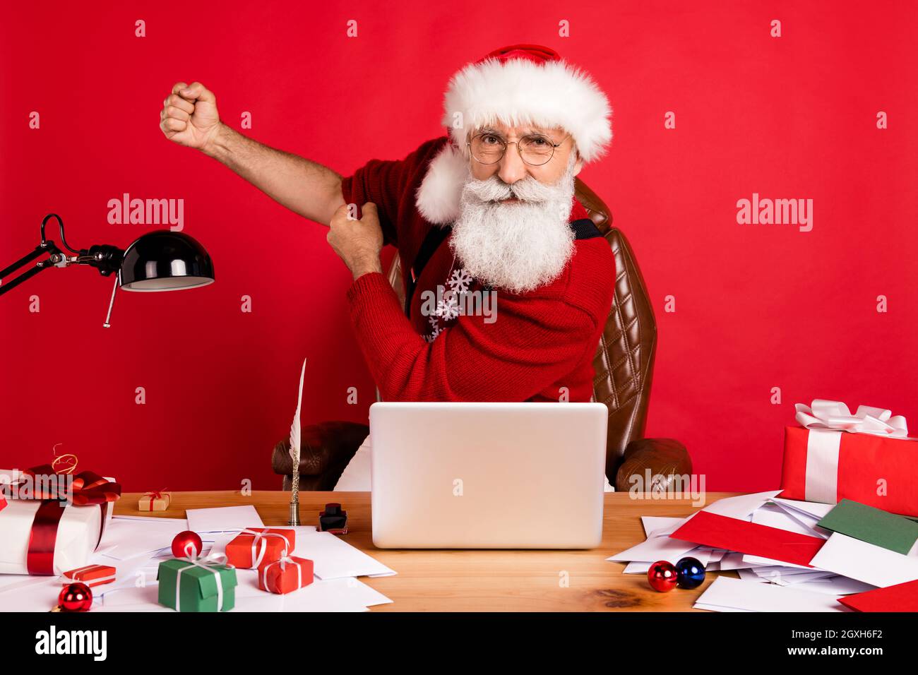 Photo of santa claus angry mad crazy fail trouble show hand computer ...
