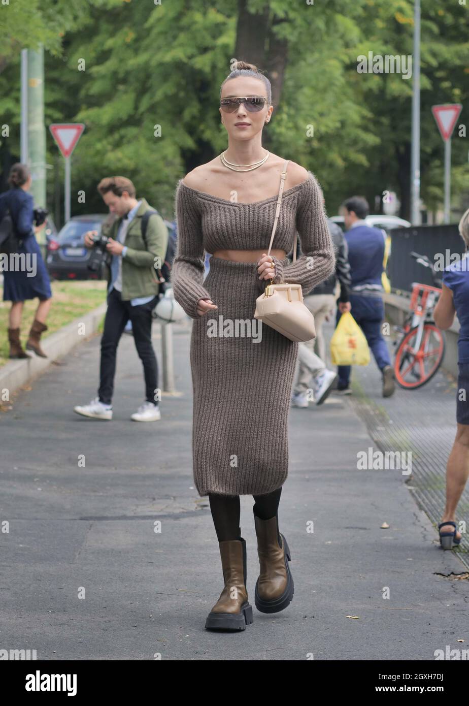 Mary Leest posing for photographers before Fendi fashion show during ...