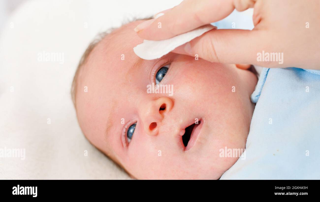 Child washing face bed hi-res stock photography and images - Alamy