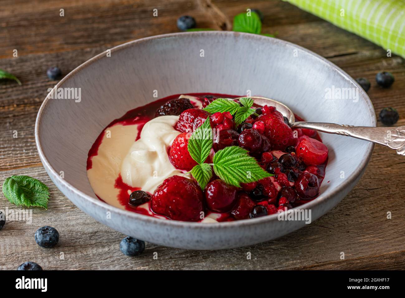 Skyr hi-res stock photography and images - Alamy