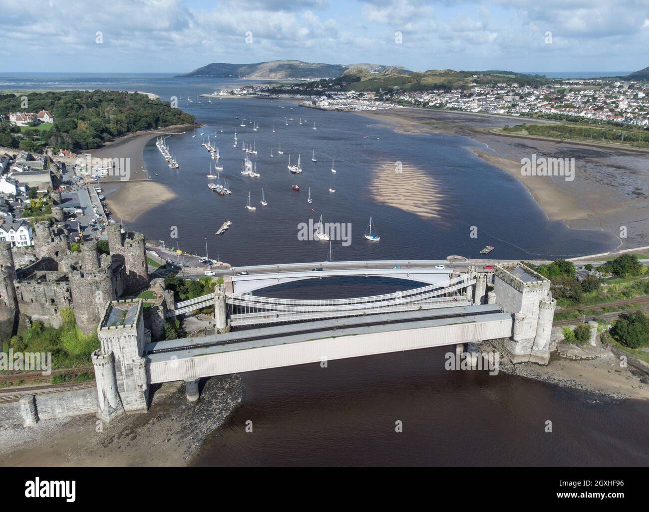 Welsh bridges hi-res stock photography and images - Alamy