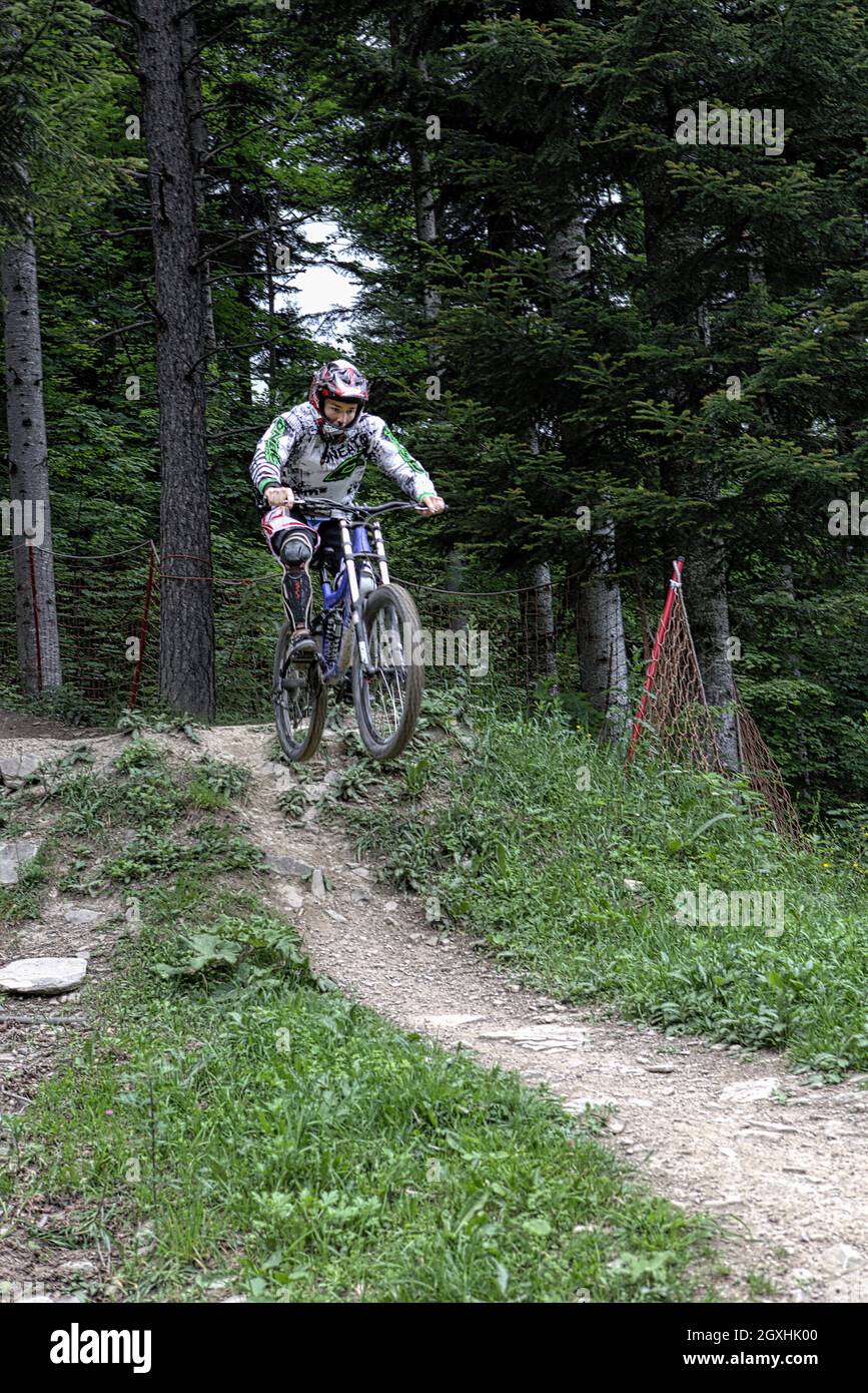 Downhill, sport, bicycle, mountain Stock Photo - Alamy