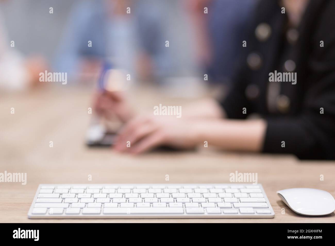closeup White computer mouse and keyboard Stock Photo - Alamy