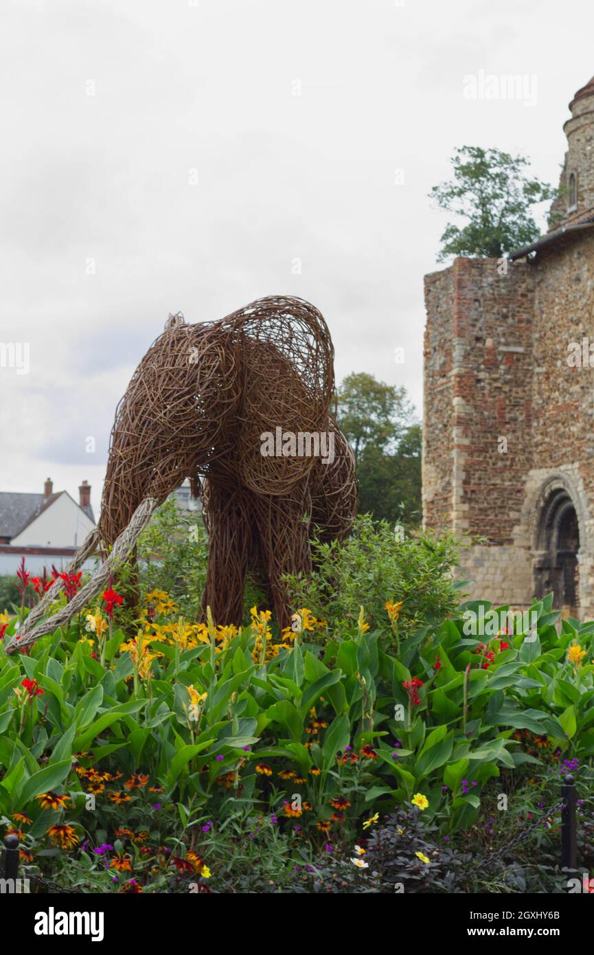 An elephant woven from willow by artist Jo Hammond on display in the ...