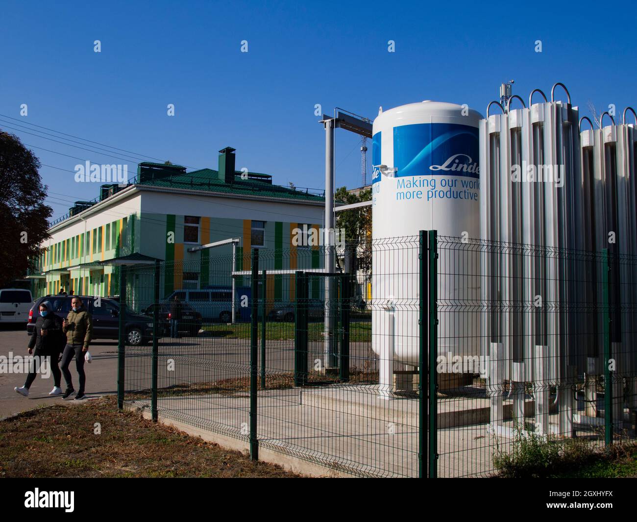 Oxygen hospital tanks hi-res stock photography and images - Alamy