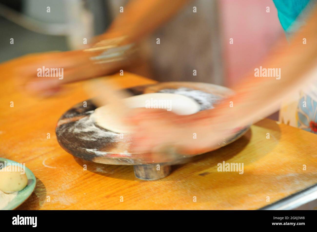 Traditional cooking system hi-res stock photography and images - Alamy