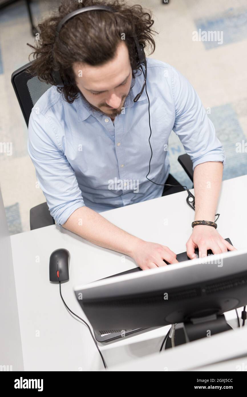 Callcenter top view hi-res stock photography and images - Alamy