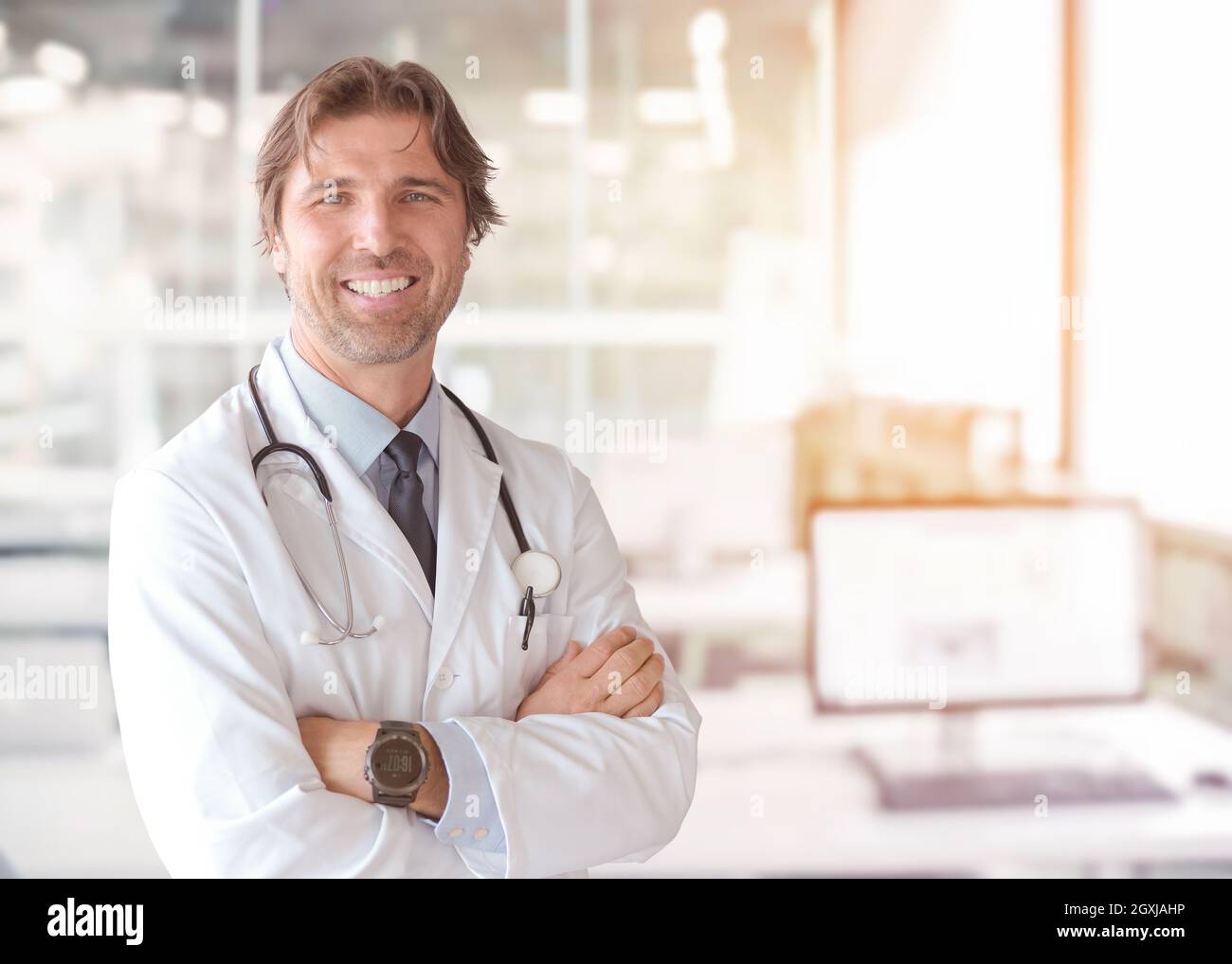 Portrait of smilling senior doctor of medicine in his ordination Stock ...