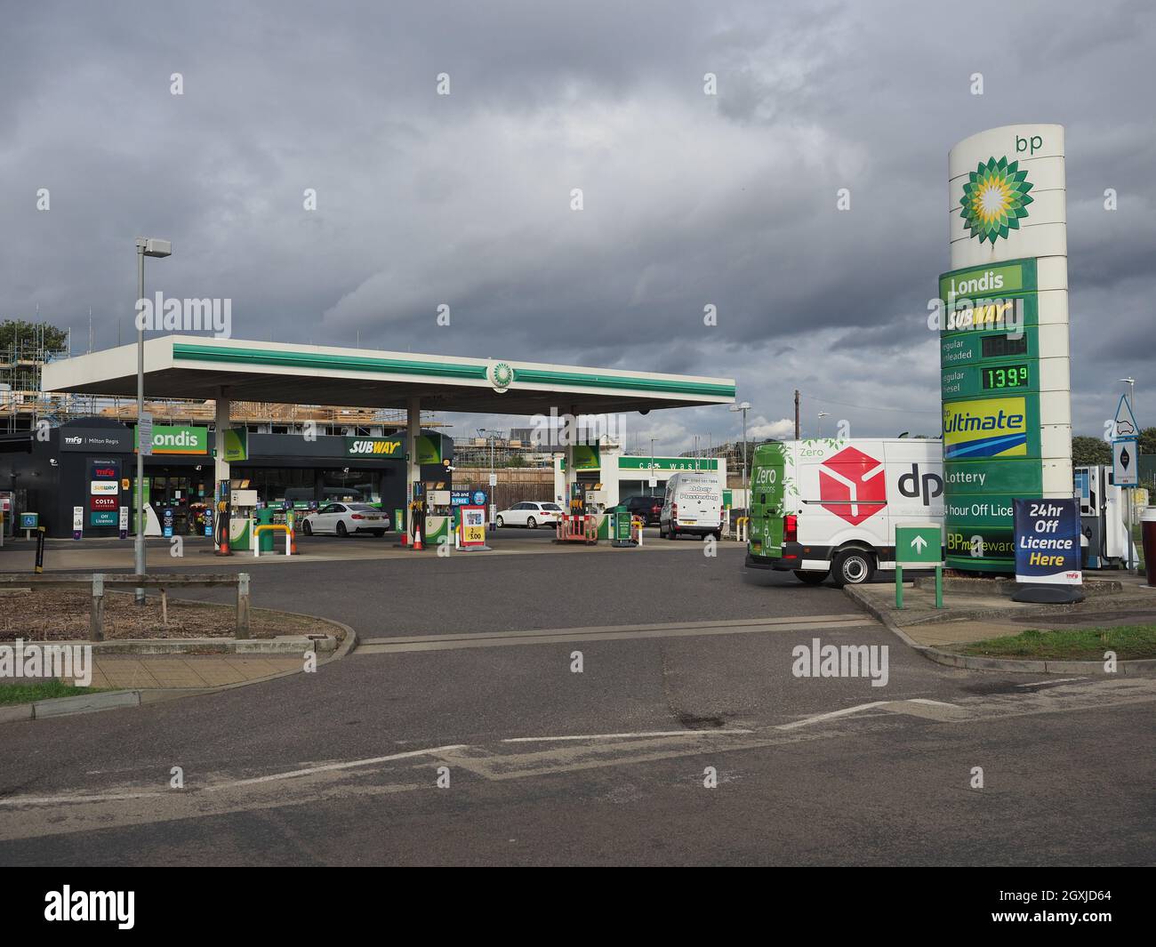Bp petrol stations hi-res stock photography and images - Alamy