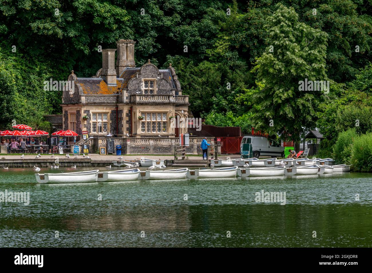 Swanbourne lake lodge hi-res stock photography and images - Alamy