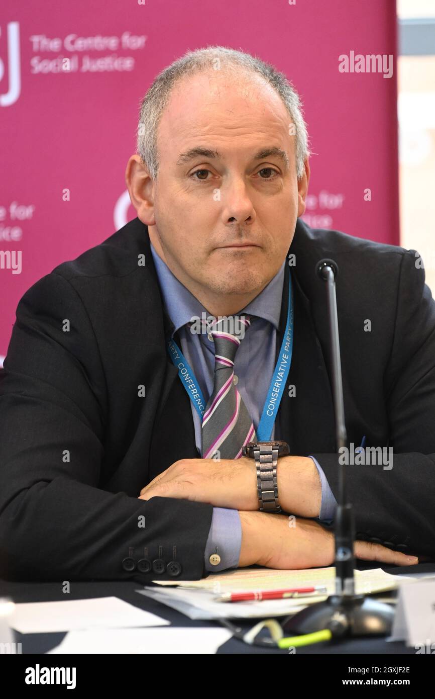 Robert halfon 2021 hi-res stock photography and images - Alamy