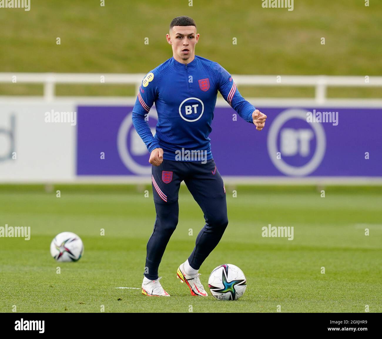 Phil foden england training hi-res stock photography and images - Alamy