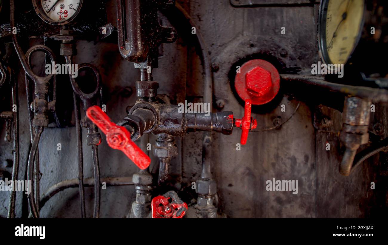 Old steam train pressure gauges hi-res stock photography and images - Alamy