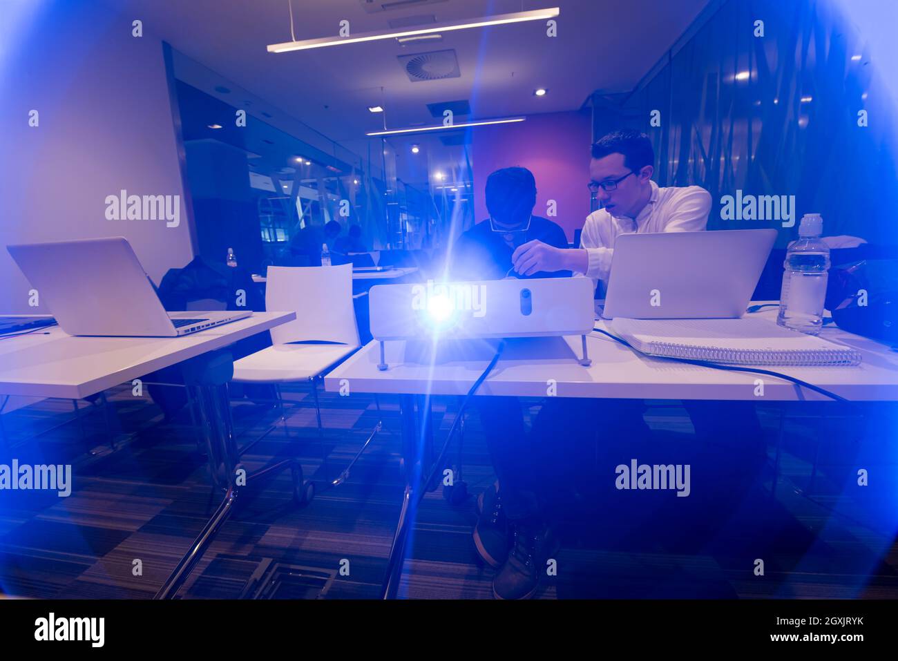 it students in computer science classroom working together on project ...