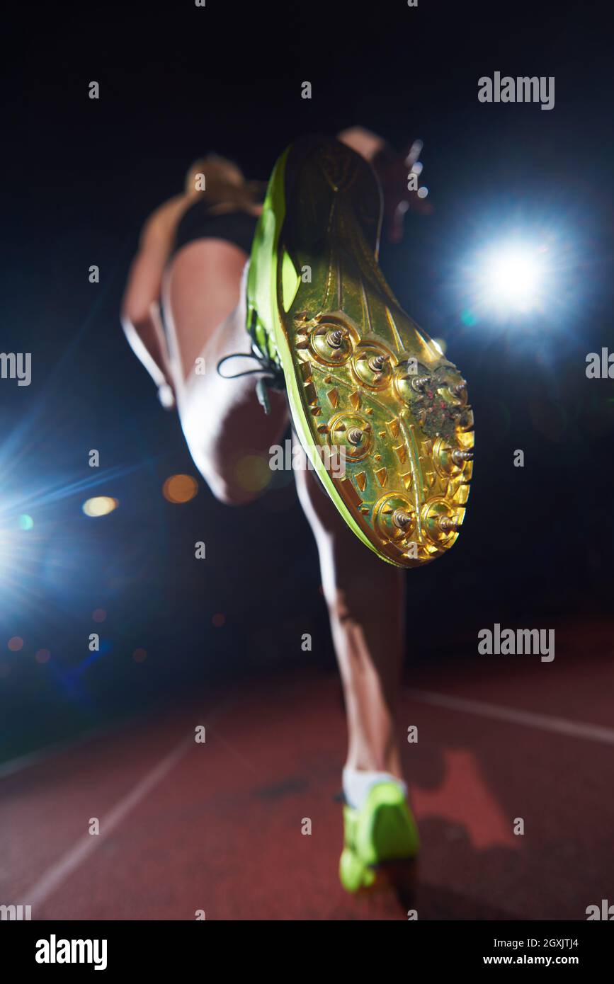 Start blocks illustration hi-res stock photography and images - Alamy