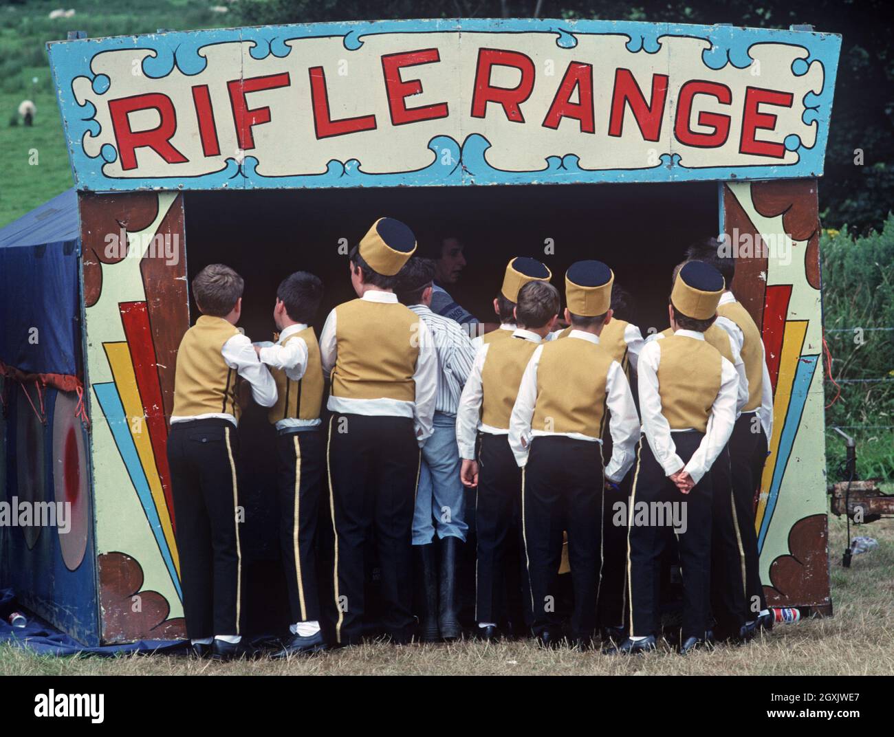 Ardara Show, Donegal, Ireland, fun fair, rifle range, 1990s Stock Photo ...