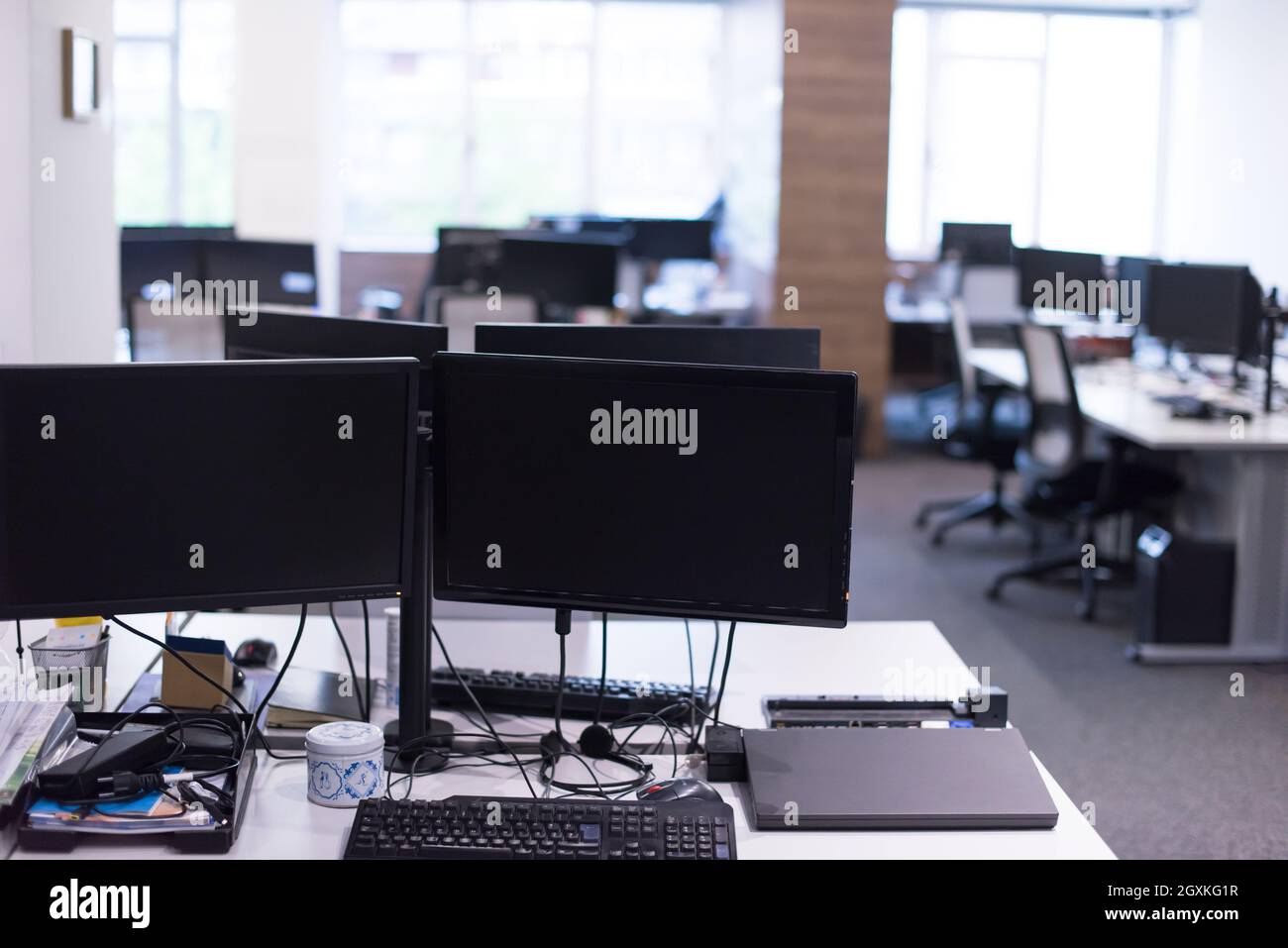 Empty Modern Open Plan Office Stock Photo - Alamy