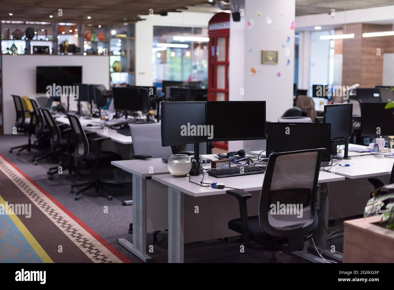 Empty Modern Open Plan Office Stock Photo - Alamy