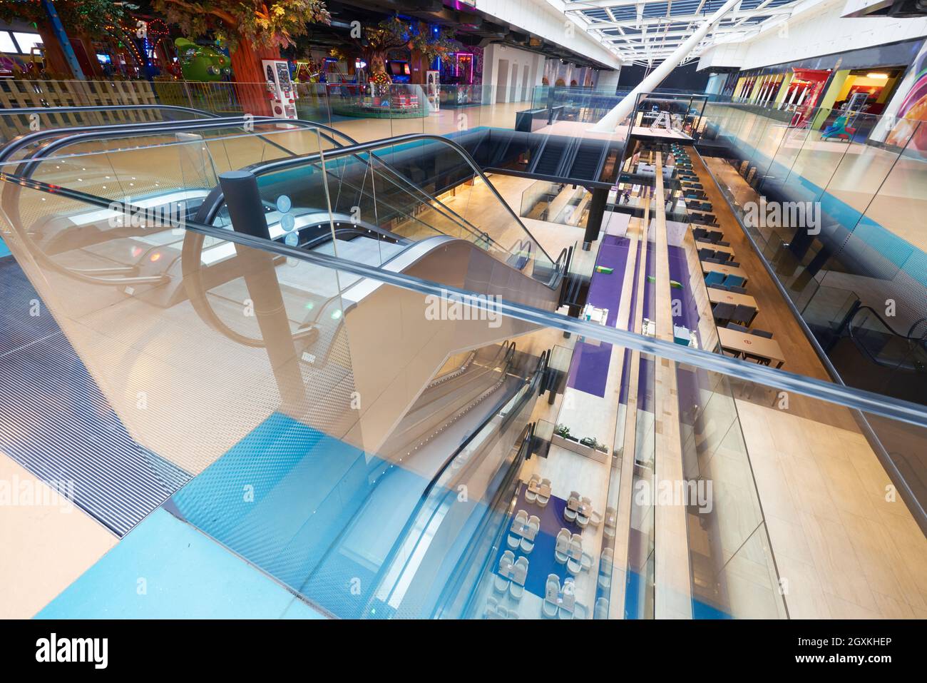 modern bright shopping mall indoor architecture Stock Photo - Alamy