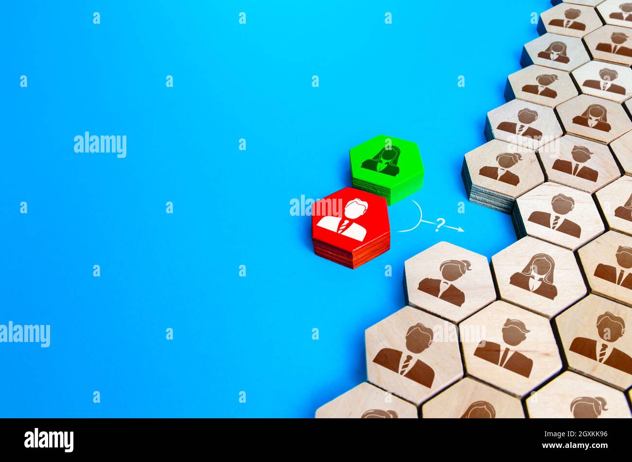 Choose between two candidates for a job vacancy. Hiring on a ...