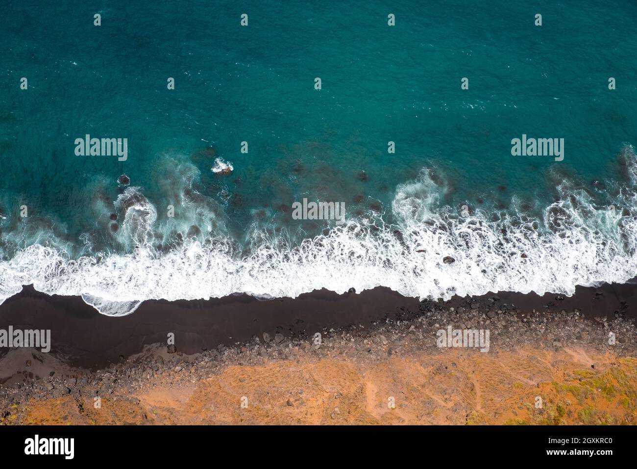 Aerial beautiful shot sea waves hi-res stock photography and images - Alamy