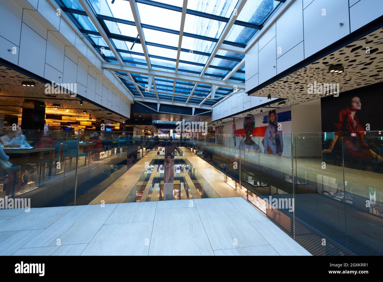modern bright shopping mall indoor architecture Stock Photo - Alamy
