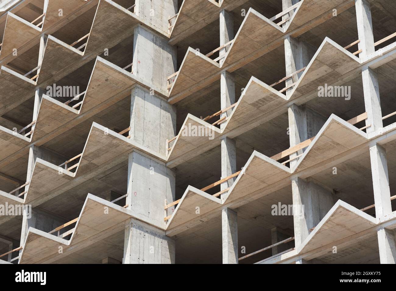 Construction of a modern building made of steel and concrete Stock ...