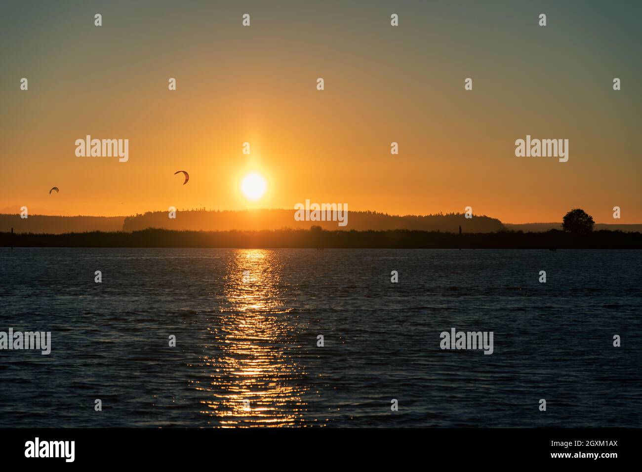 Everett washington jetty hi-res stock photography and images - Alamy