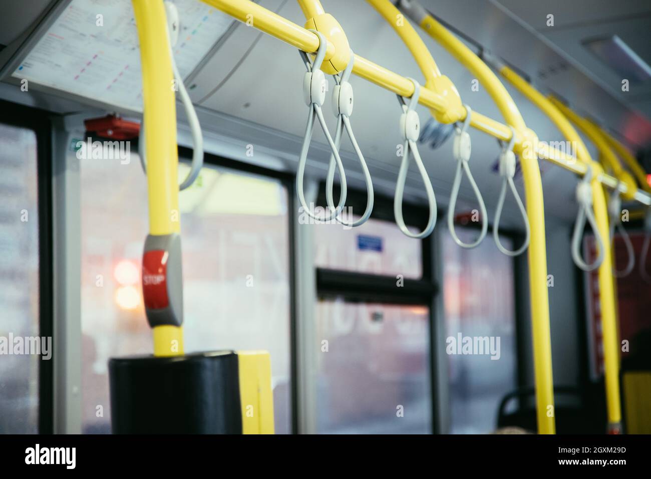 Bus commuting hi-res stock photography and images - Alamy