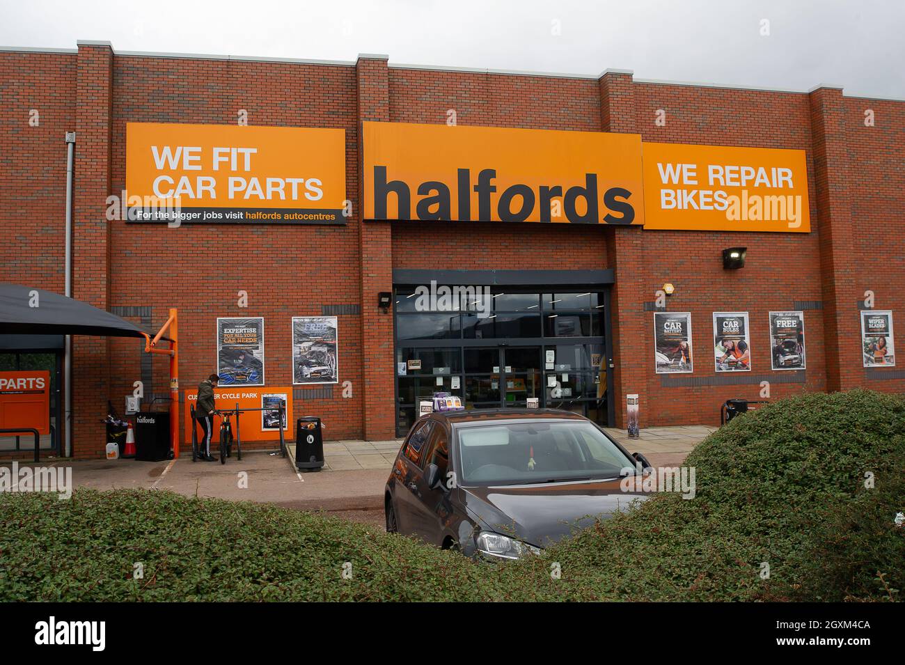 Consumer halfords hi-res stock photography and images - Alamy