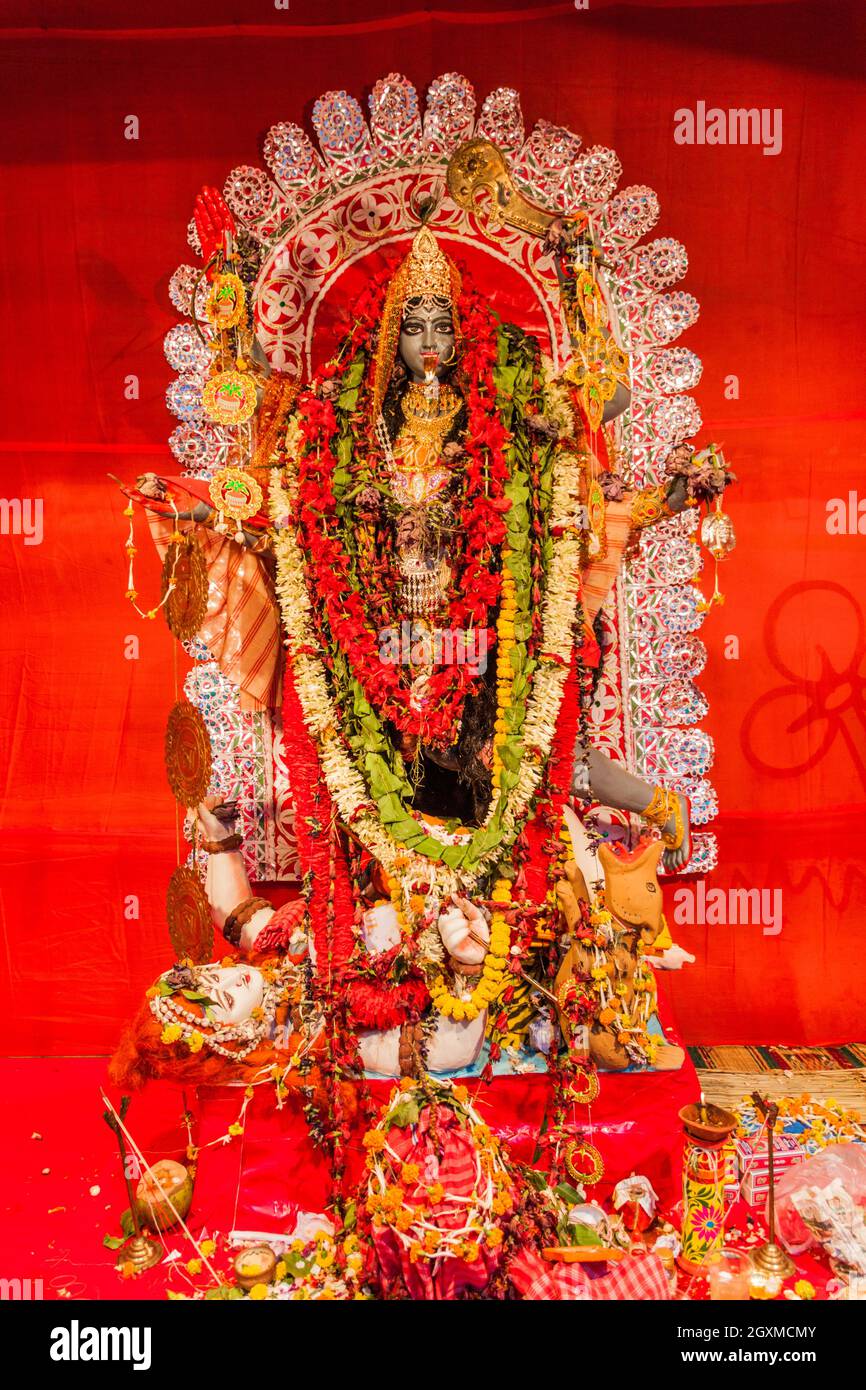 Kali statue goddess india hi-res stock photography and images - Alamy