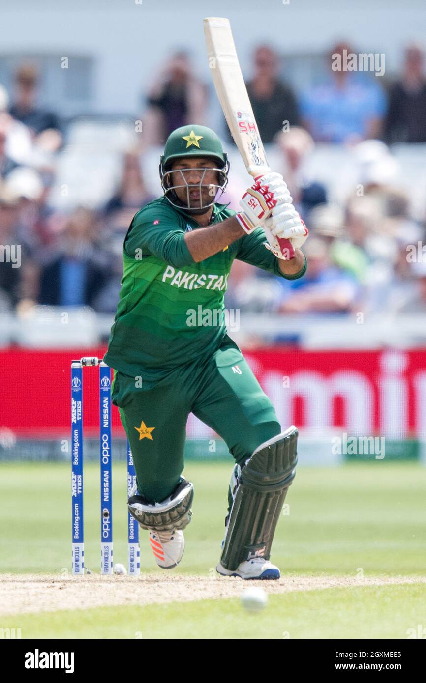 Sarfaraz hi-res stock photography and images - Alamy