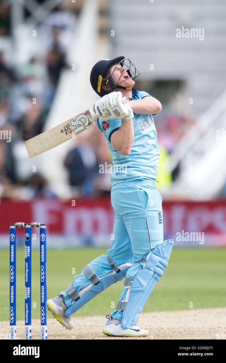 Eoin morgan hi-res stock photography and images - Alamy