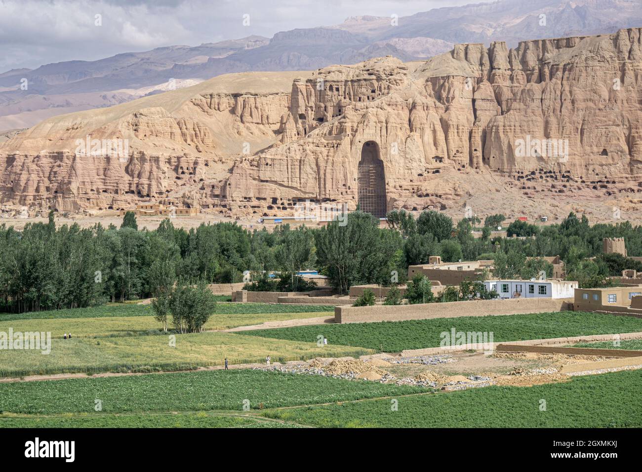 The Buddhas of Bamiyan Valley, Afghanistan Stock Photo - Alamy
