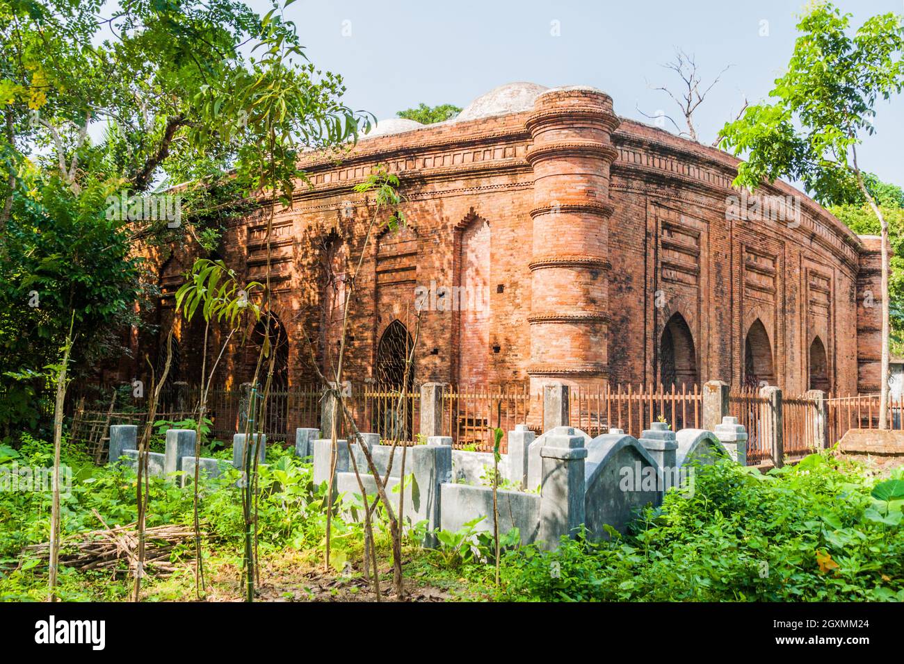 Nine Dome mosque in Bagerhat, Bangladesh Stock Photo - Alamy