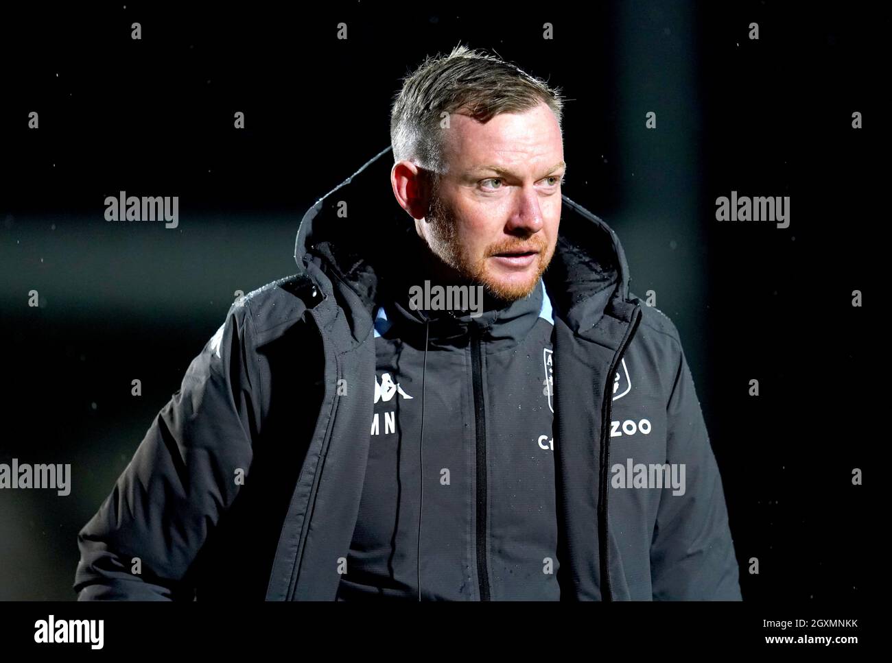 Mark 5 coach hi-res stock photography and images - Alamy