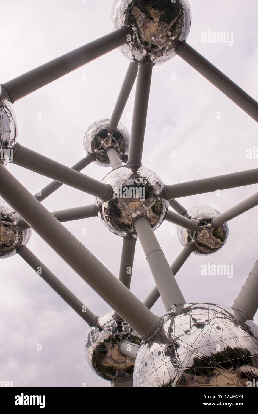 picture of the Atomium building in Brussels Stock Photo - Alamy