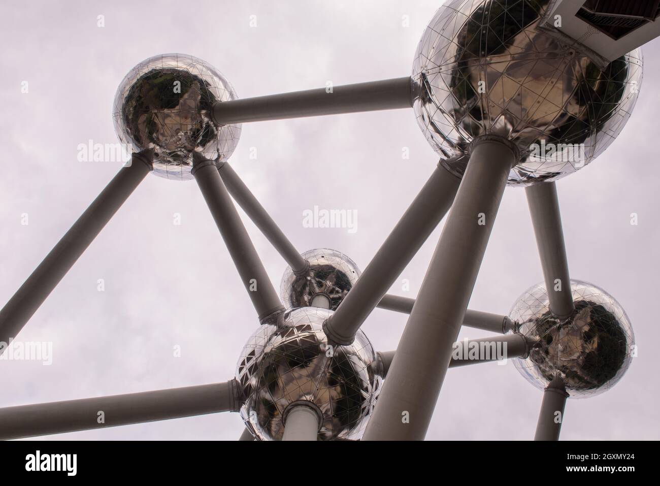 picture of the Atomium building in Brussels Stock Photo - Alamy