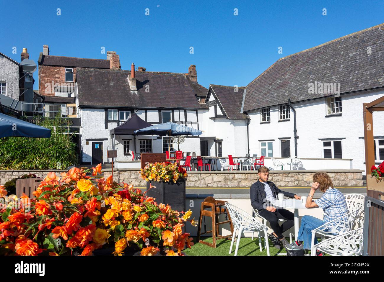 Wetherspoons ruthin hi-res stock photography and images - Alamy